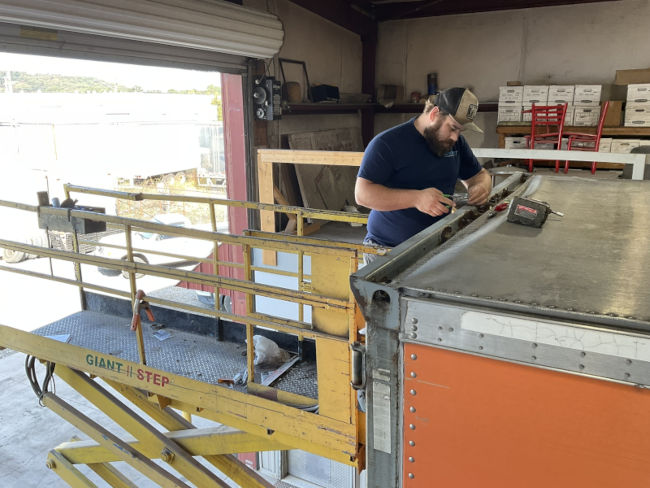 Trailer Repair, Cleveland, TN | Giant Truck Tire Service And Trailer ...